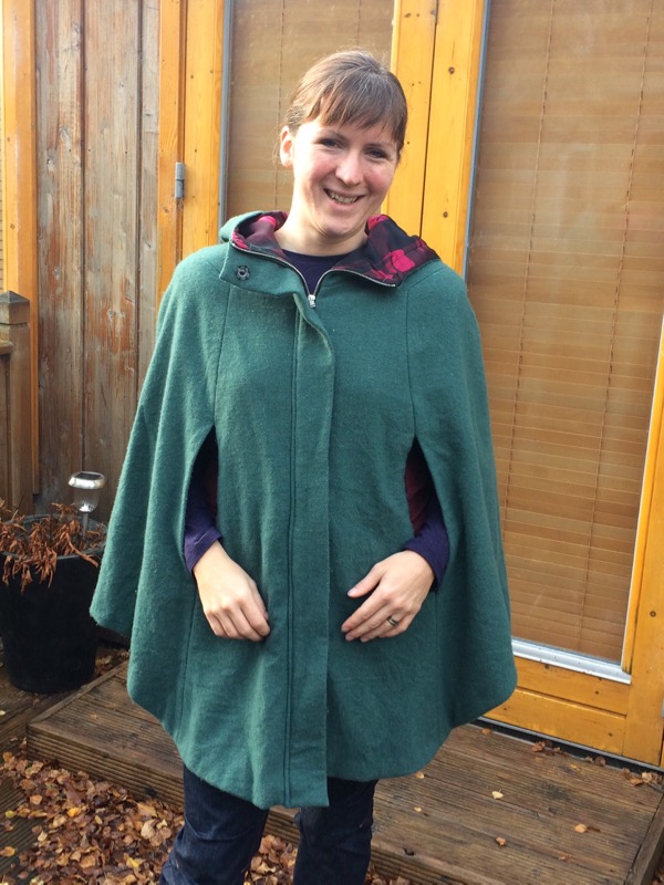 A teal wool cape – FehrTrade