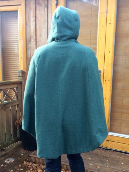 A teal wool cape – FehrTrade