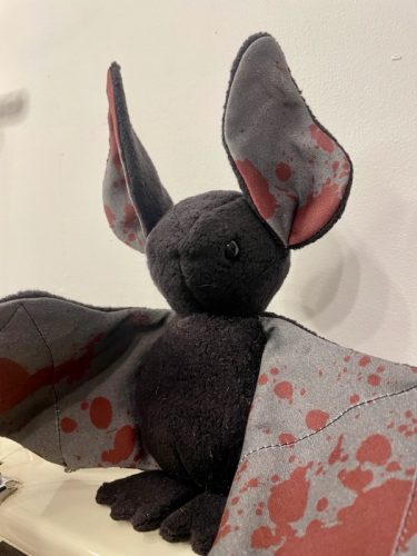 Many vampire bat gifts – FehrTrade